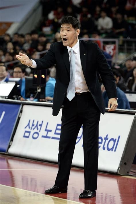 패장 조동현 감독 선수들 끝까지 최선 다해 고맙다 스타뉴스