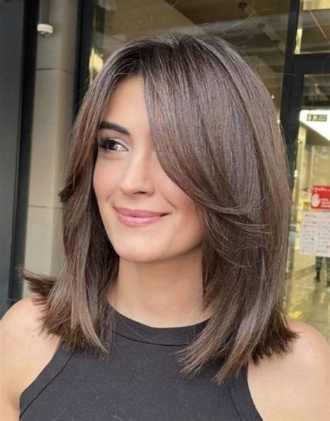 44 Best Ways To Style Shoulder Length Straight Hair For A Modern Look