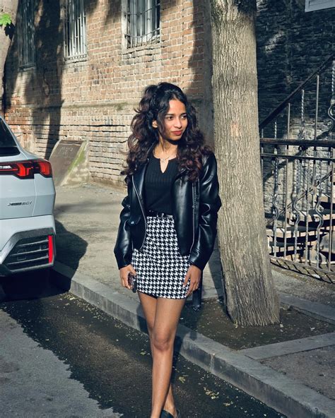 Riya Rajeevan Riyarajeevan • Instagram Photos And Videos