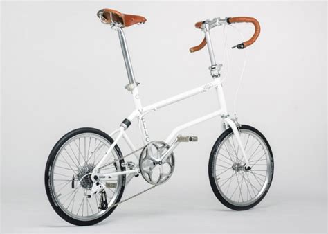 Valentin Vodevs Vello Bike Folds With A Simple Kick