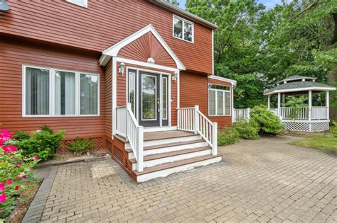 Paula Dangelo Pickett On Linkedin 8warrenavesaugus Hilltopretreat 4beds2baths Centralair