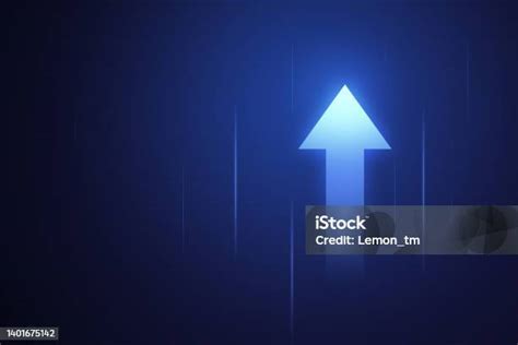 성장 사업 개발 개념 또는 성공 기호와 방향 아이콘 배경에 파란색 기술 위쪽 화살표 기호 경제 금융 가격 및 마케팅 돈 진행 탐색을 앞으로 0명에 대한 스톡 사진 및 기타