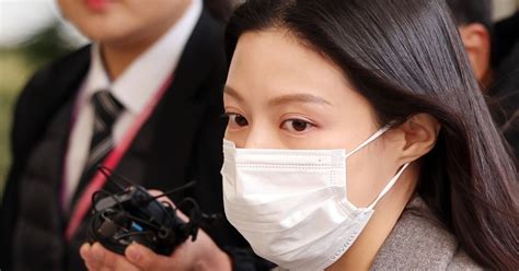 조민 첫 재판서 공소권 남용 주장입시비리 혐의는 인정종합