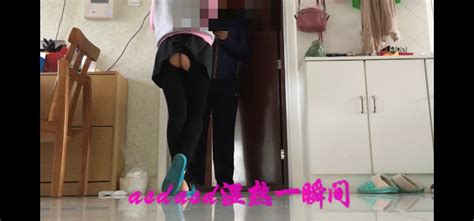 The Girl Takes A Shit In Front Of Others