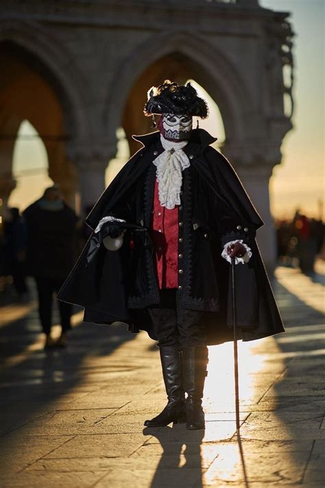 Pin By Pinner On Masquerade Masquerade Costumes Venice Carnival
