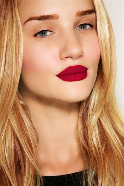 Pin By Hend Sayed On Photoshop Red Lipsticks Classic Red Lipstick