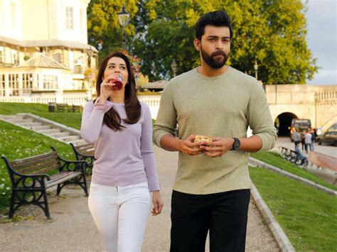 Tholi Prema Collections First Week Varun Tej And Raashi Khanna