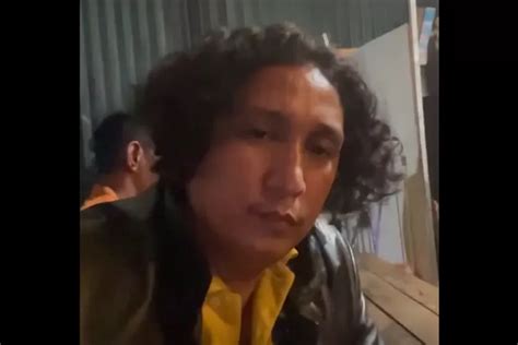 Viral Firdaus Oiwobo Tantang Dokter Richard Lee Operasi Wajah Gus