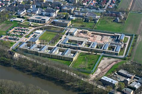 Luftbild Bernburg Saale Gelände der Forensischen Klinik Salus