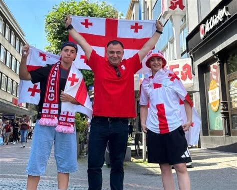 გოგი მეშველიანი თქვენ მომავლის გუნდი ხართ Kvira Ge