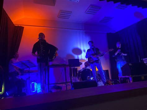 À La Découverte De Nouveaux Talents Ce Festival Offre Une Première