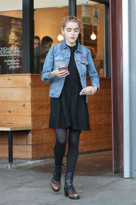 Kiernan Shipka In Mini Dress 08 Gotceleb