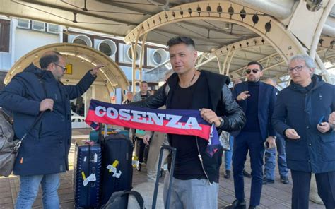 Cosenza Sudtirol Sky Dazn Helbiz Dove Vederla In Tv O Streaming