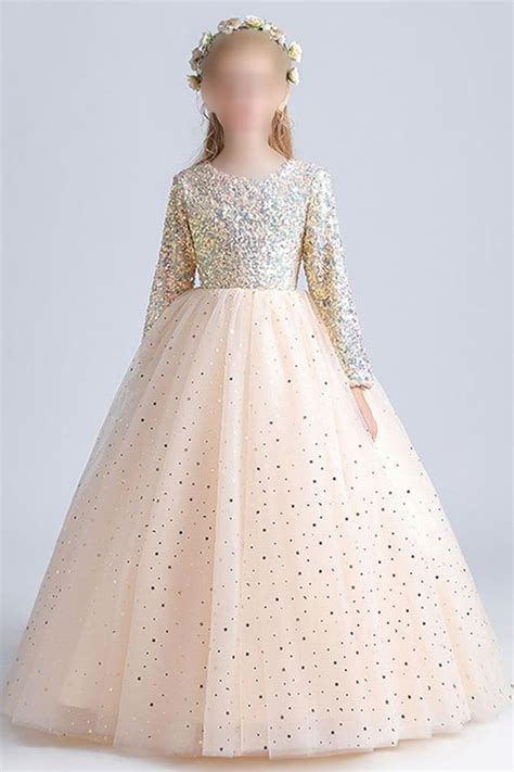 با گرفتن یکی از این ۳۸ مدل لباس تولد دخترانه جدید ۱۴۰۲ یه روز فراموش