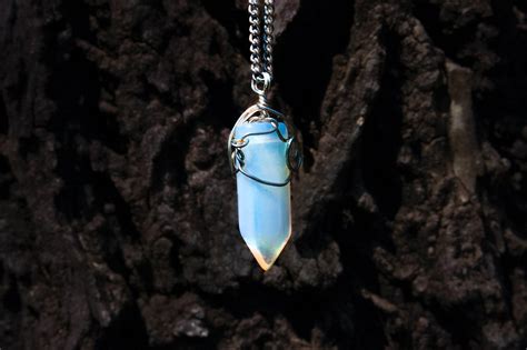 How To Make Crystal Jewelry With Or Without Wire