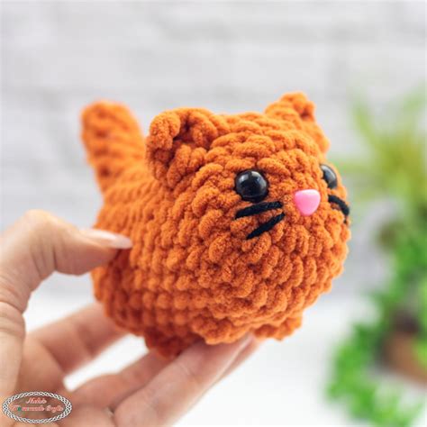 No Sew Loaf Cat Crochet Pattern Free Written Tutorial With Video