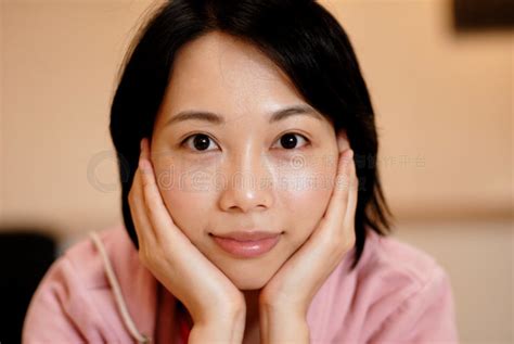 女孩高清图片 微笑的中国女孩 微笑的中国女孩图片免费下载 5084801675 千图网pro