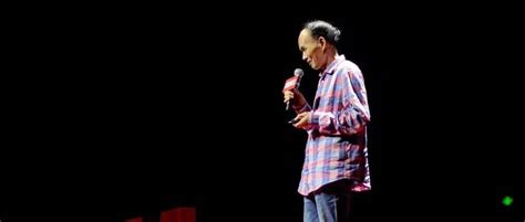 67岁复旦教授开恋爱课爆火，句句戳人：有单身信念的人，更有可能遇到灵魂伴侣梁永安
