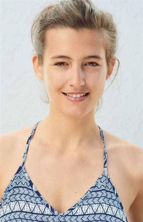 Mandy R Amaze Models