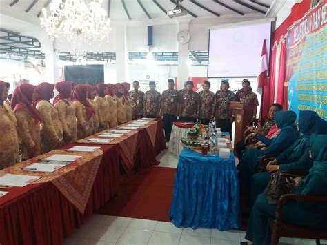 PELANTIKAN SERAH TERIMA KETUA TIM PENGGERAK PKK MOJOLABAN Portal
