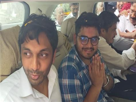 शरद पवारांसोबत तिघे तरुण शिलेदार मैदानात रोहित पवार प्रतीक पाटील