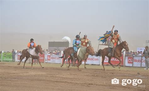 Максын Д Ганбаатарын зээрд үрээ соёолон насны морьдын уралдаанд түрүүллээ