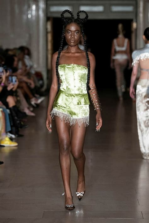 Kim Shui Ready To Wear Spring Summer 2023 New York Nowfashion