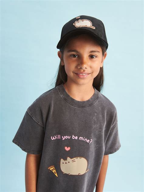 Weirdest Pictures Of Pusheen