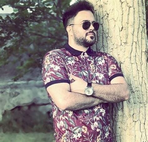 دانلود آهنگ مثل تموم عالم حال منم خرابه از علی عبدالمالکی