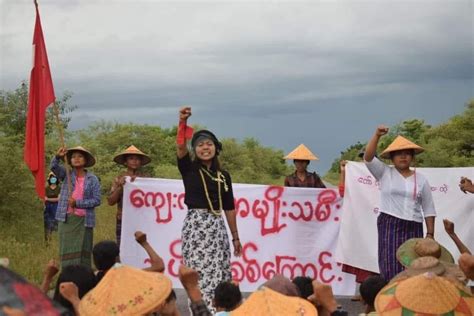 Khit Thit Media On Twitter စစ်ကိုင်းတွင် ကျေးလက်အမျိုးသမီး သပိတ်စစ်ကြောင်း ဖက်ဆစ် စစ်တပ် အမြစ