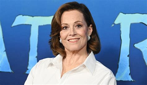Avatar The Way Of Water Watch Sigourney Weaver Transform GoldDerby