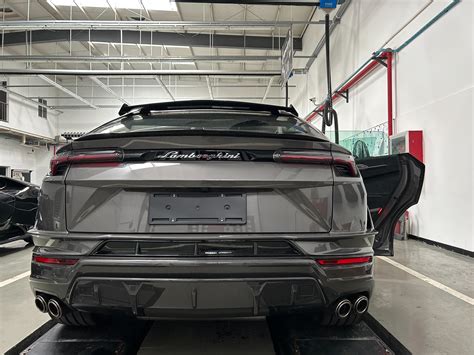 真正的超级suv，兰博基尼urus Performante，360多万提的 知乎