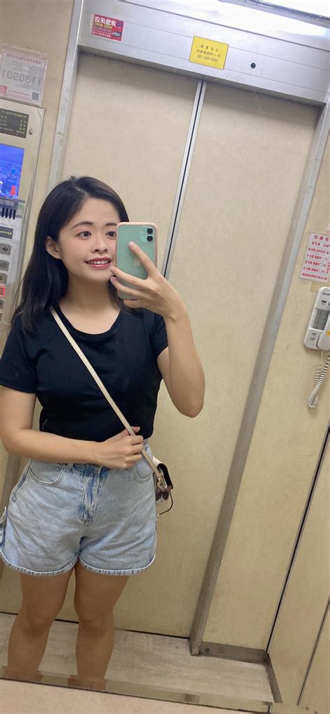現在學業告一段落了 也開始找工作 給自己下半年的期望是 1找到理想工作 2年底前希望能有機會脫單 3再瘦一點點就好 4開始學理財、增加興趣