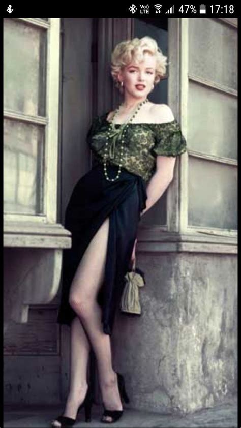 Pin On Fashion Marilyn Monroe Photos Marilyn Marilyn Monroe