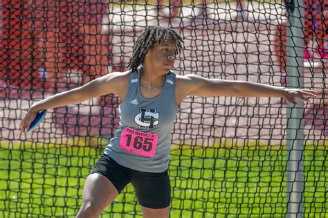 Trinitys Isabelle Roes Harrisburgs Ericka Jackson Make It To Discus Shot Put Finals At Track