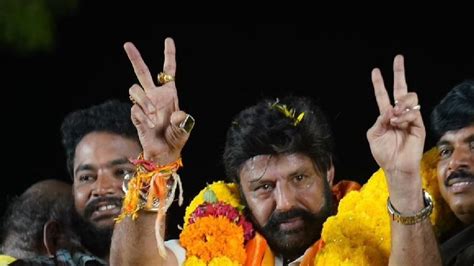 Ap Election Results Live చెక్కుచెదరని టీడీపీ కంచుకోట హిందూపురంలో