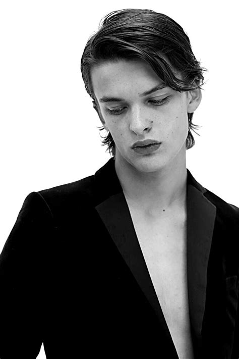 Tristan Watkins Select Paris Select Model Management