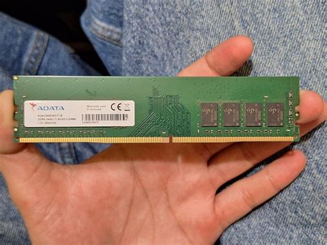 Plăcuță De 8gb Ram Ddr4 2400 Constanta • Olx Ro