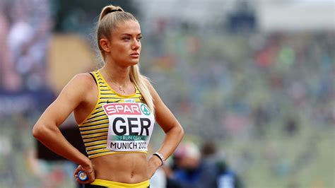Alica Schmidt Track Star Dubbed ‘worlds Sexiest Athlete Qualifies