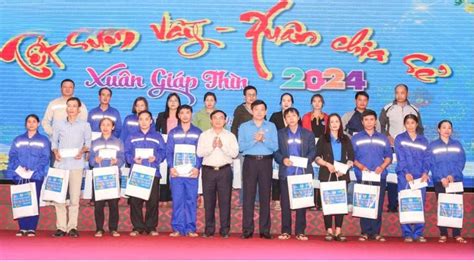 Nhiều hoạt động thiết thực chăm lo Tết cho người nghèo tại Nghệ An