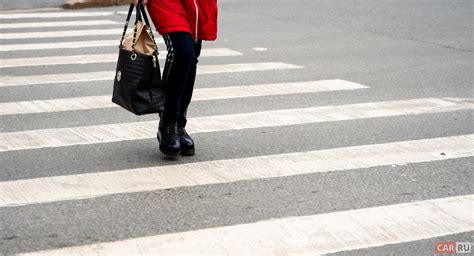 Как избежать штрафа за непропуск пешехода