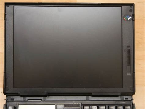 IBM ThinkPad 760XD Clous
