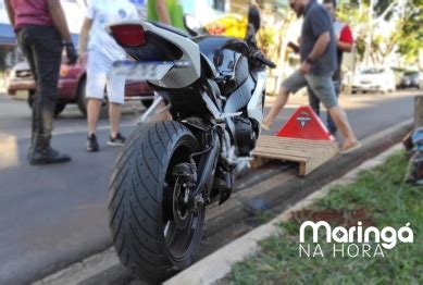 Homem cai moto de alta cilindrada e fica em estado gravíssimo em