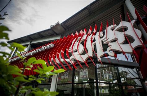 Vfb Stuttgart Thomas Krücken Neuer Nachwuchschef Vfb Stuttgart