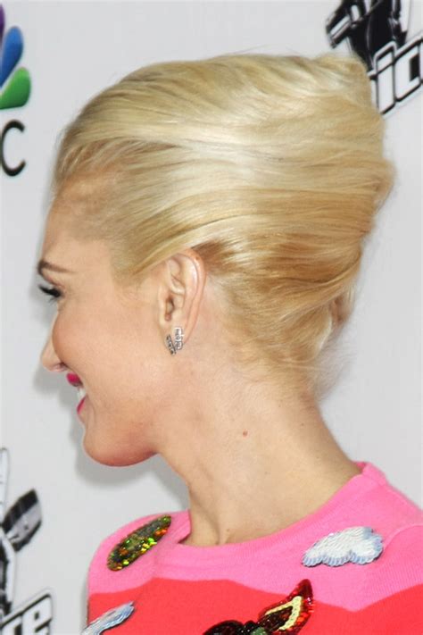 Gwen Stefani Straight Golden Blonde Beehive Updo Hairstyle Steal Her