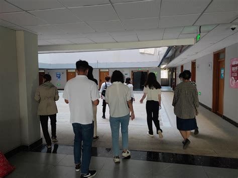 淬炼商学院开展新学期应急处置演练 学生服务