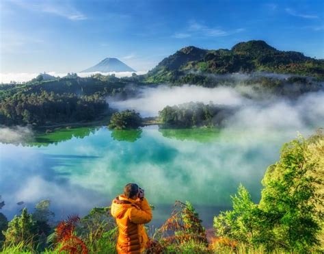 Rekomendasi Tempat Wisata Dieng Hits dan Instagramable - Gunung Prau