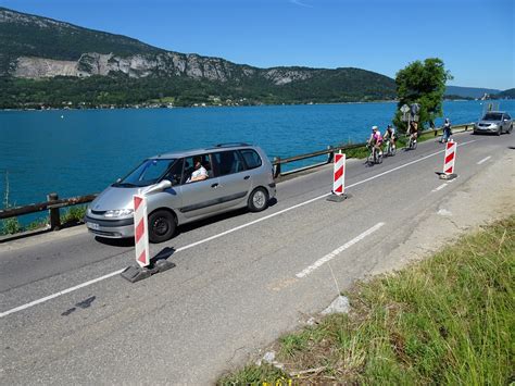 Ça roule pour la voie verte du lac dAnnecy GROUPE ECOMEDIA