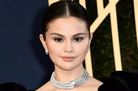 Did Selena Gomez Get Plastic Surgery Fabbon