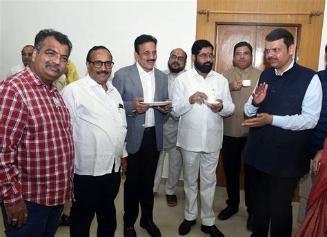 Maha Eknath Shinde Camp Gets Possession Of Old Shiv Sena Office On